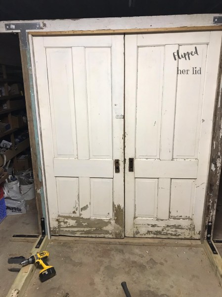How we built a free-standing frame for vintage wedding doors